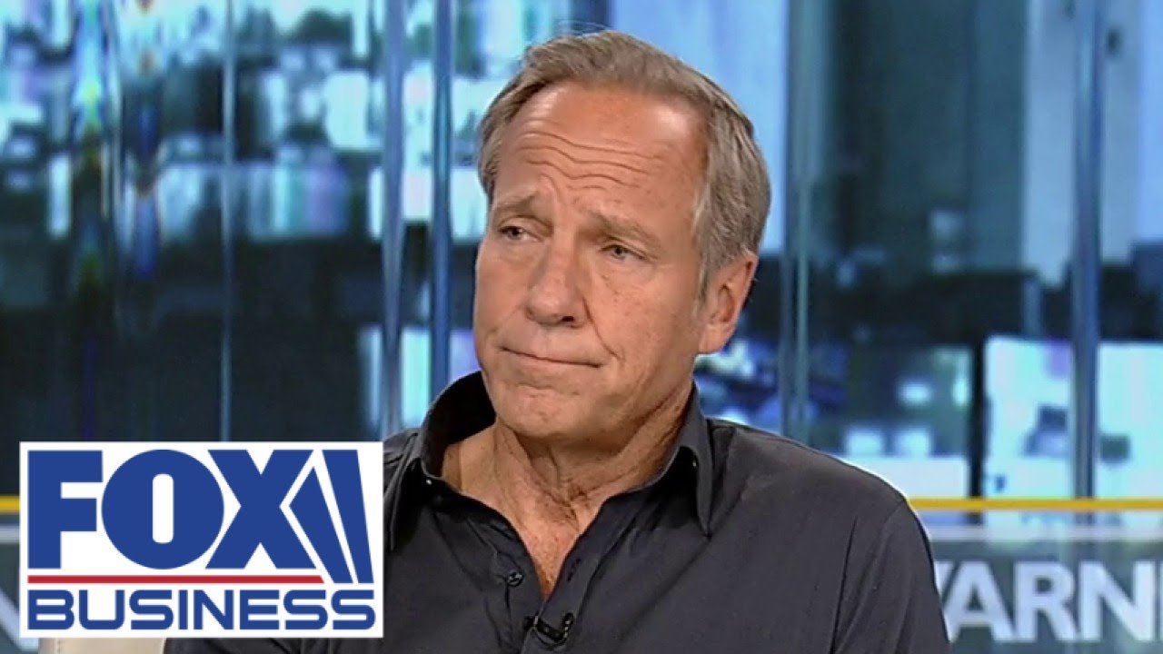 Mike Rowe makes bold claim about 4-year college degrees - RVIVR Mike Rowe makes bold claim about 4-year college degrees - RVIVR