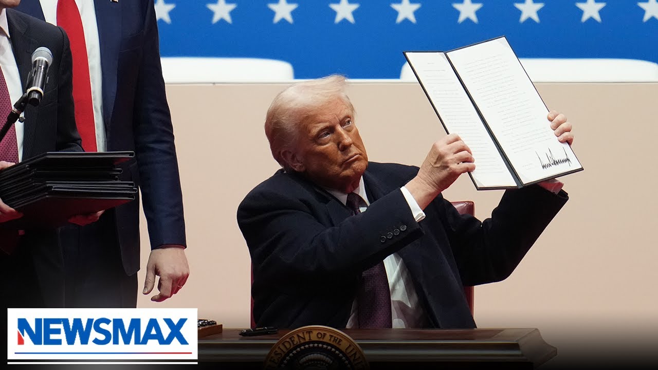 President Trump signs executive orders at Inauguration Parade - RVIVR