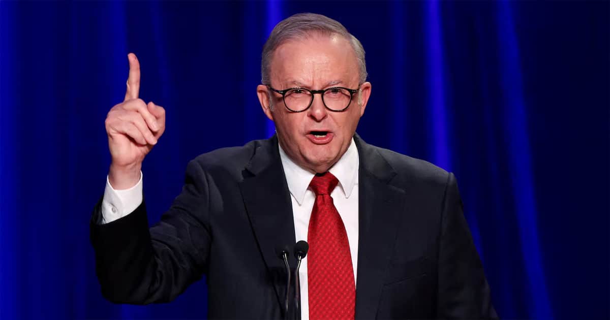 Australian Prime Minister is a Left-Wing Fool - RVIVR